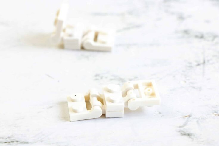 How to Build a LEGO Mother’s Day Card with Just LEGO Bricks!