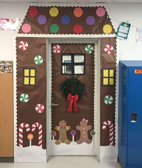 11+ Festive December Door Decorations for Preschool